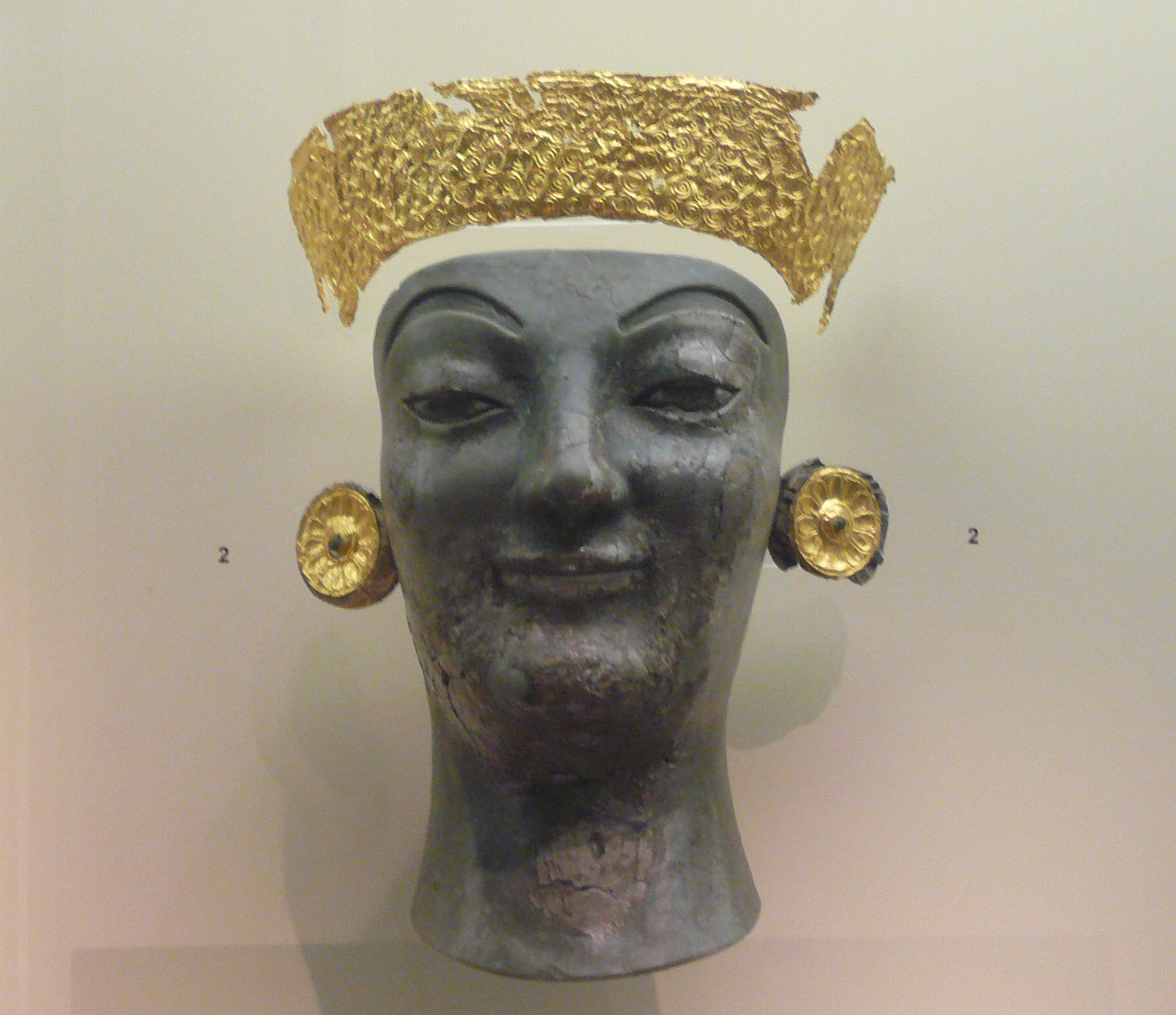 Κεφαλή αγάλματος - Αρχαιολογία Online