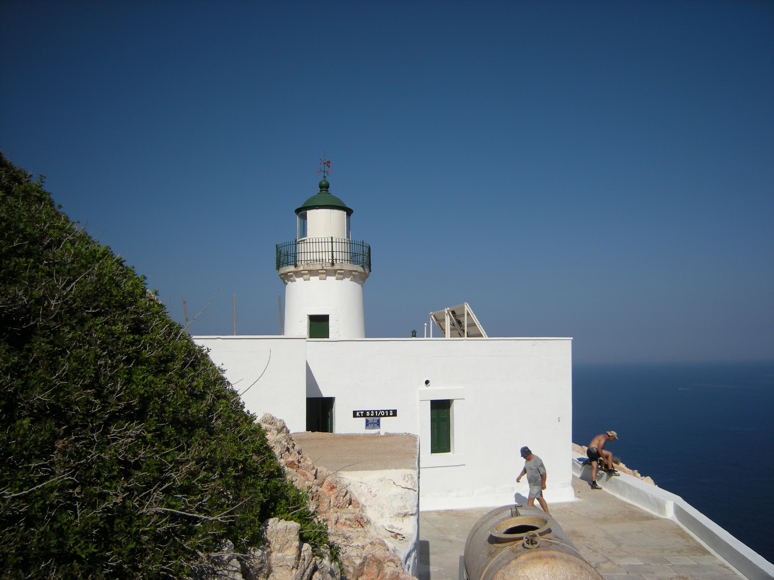 Πολύαιγος Κιμώλου, Υπηρεσία Φάρων - Αρχαιολογία Online