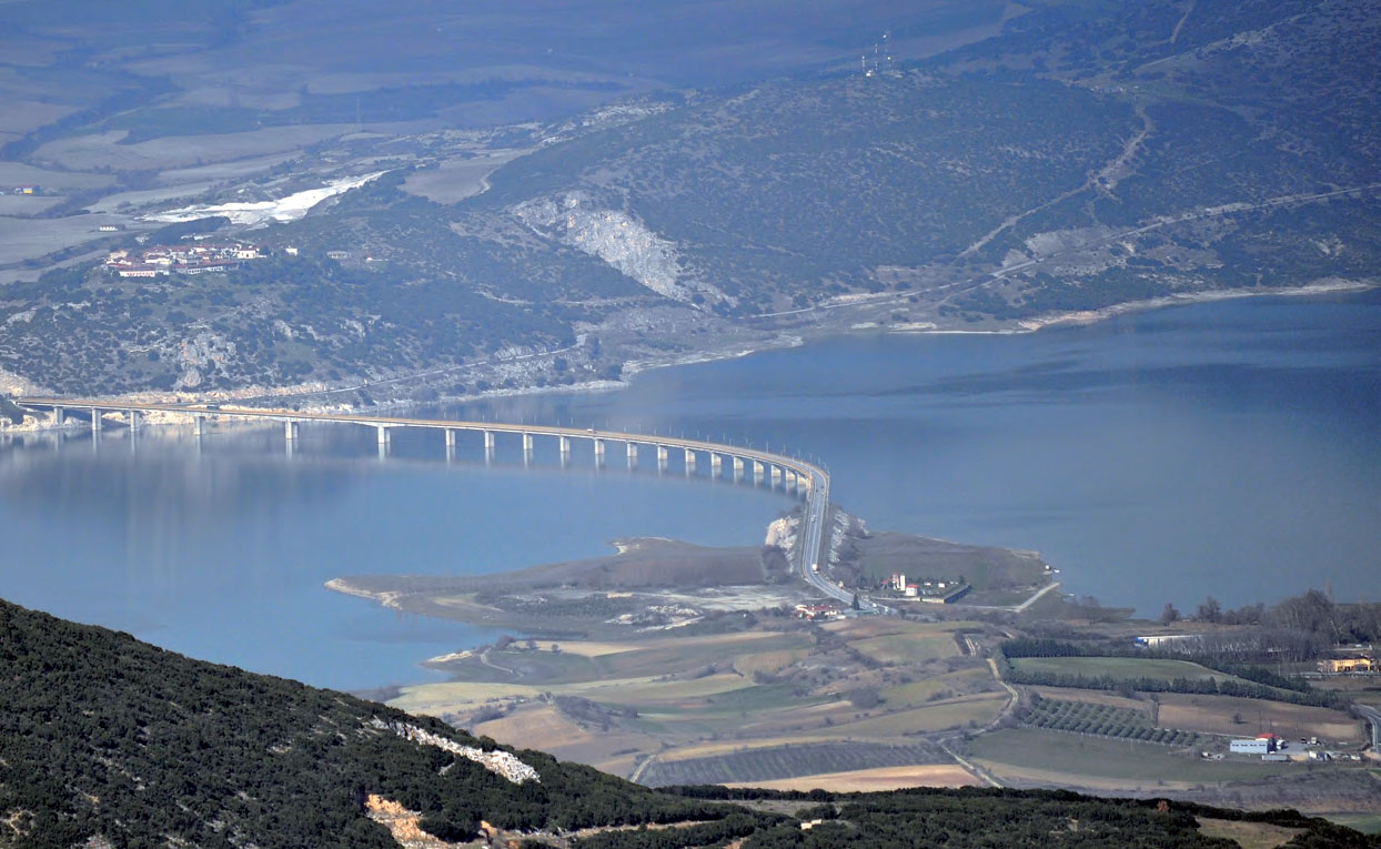 Μέσος ρους του Αλιάκμονα (Ι): Δαμάζοντας τον ποταμό
