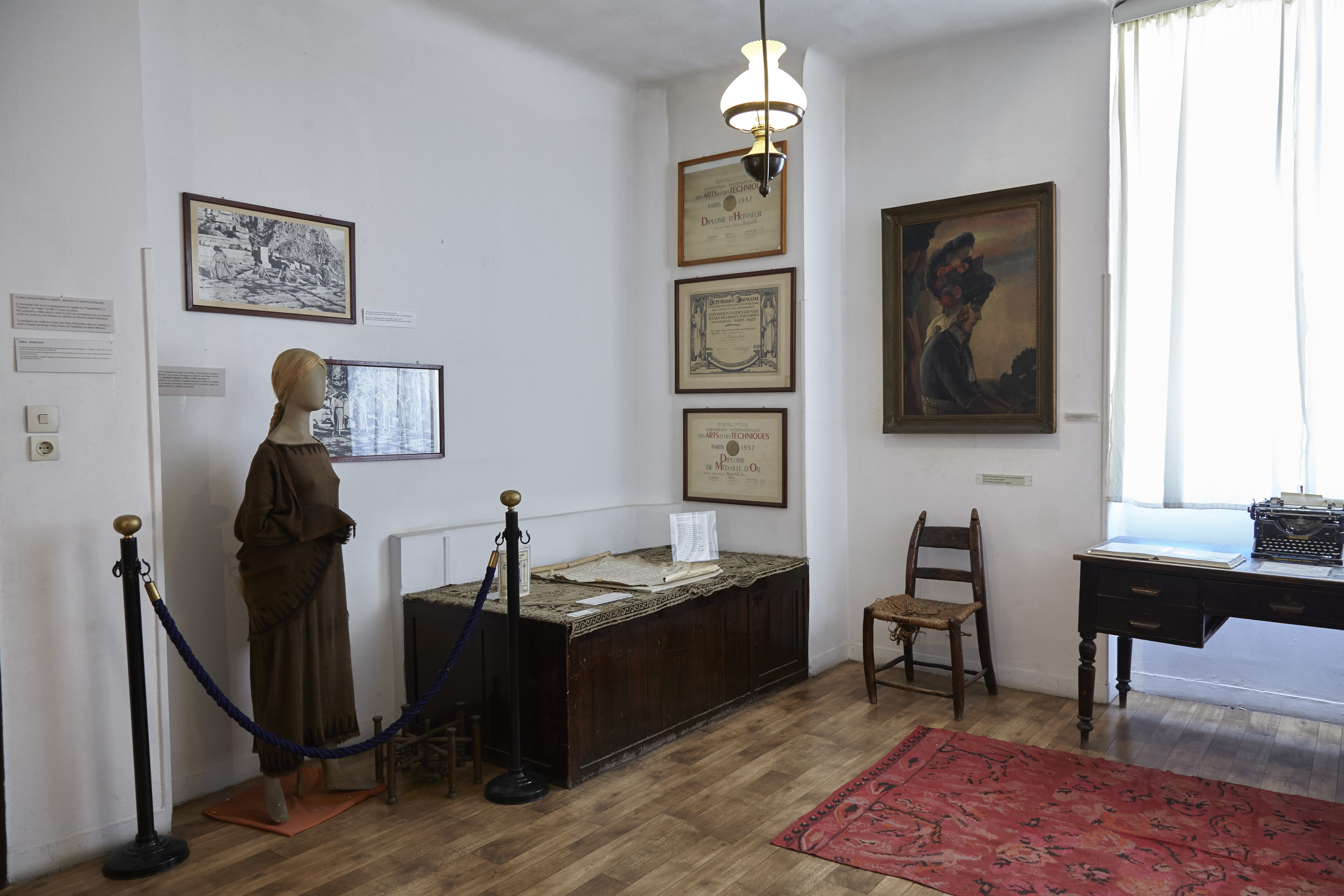 Το εργαστήρι, Μουσείο «Αγγελική Χατζημιχάλη» - Αρχαιολογία Online